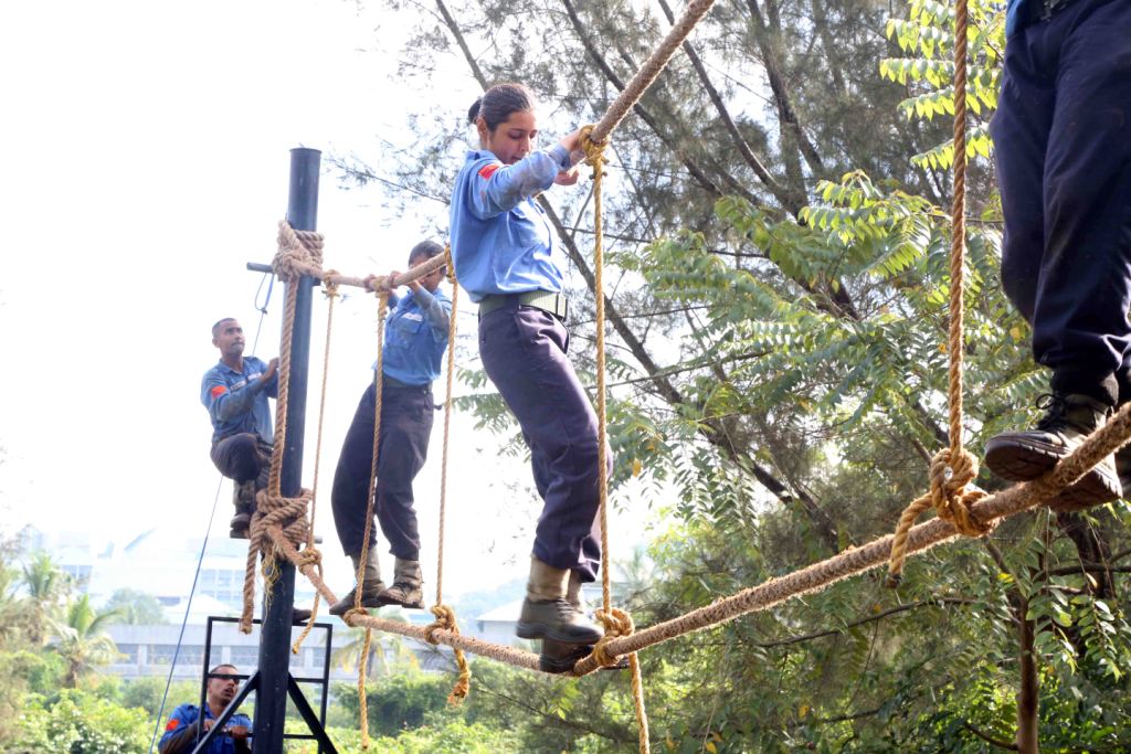 How A Cadet Is Trained At Indian Naval Academy Ezhimala | DDE