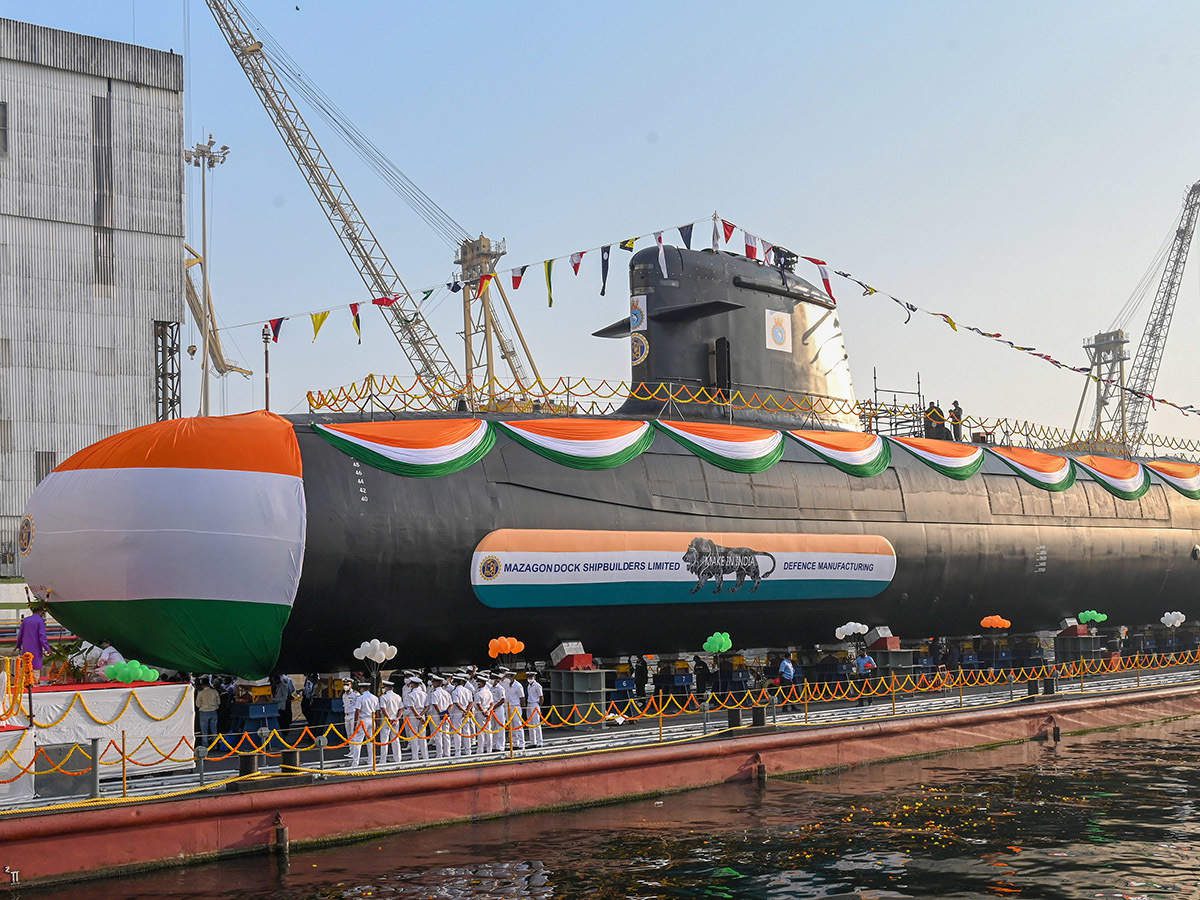 Submarine INS Vagir Commissioned Into The Indian Navy | DDE