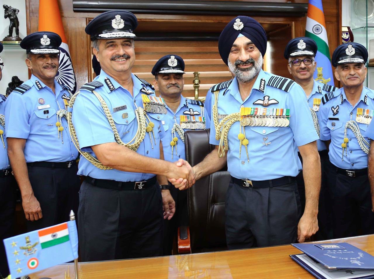 Air Chief Marshal Amar Preet Singh takes over as the Chief of Air Staff ...